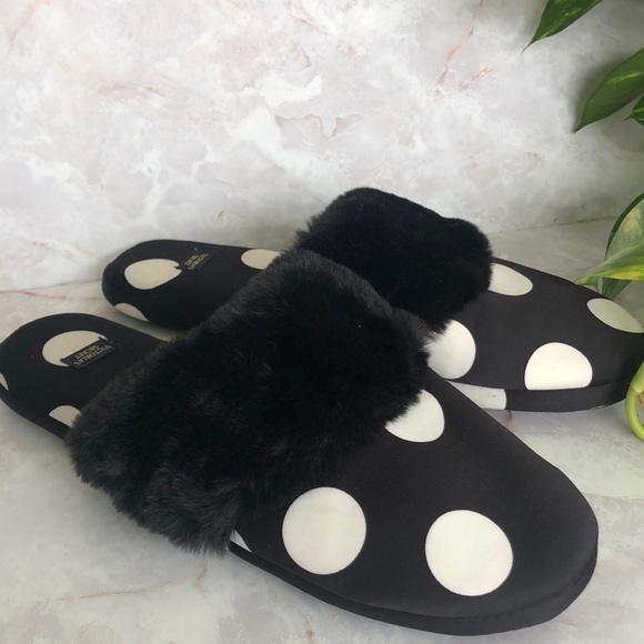 Victoria's Secret | Shoes | Victorias Secret Black Slippers With White ...